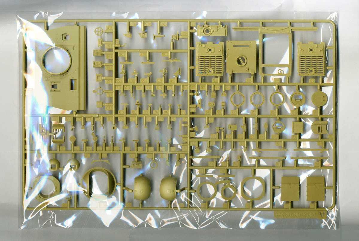 Модель Rye Field Model САУ Sturmtiger с полным интерьером (RFM-RM5012 ...
